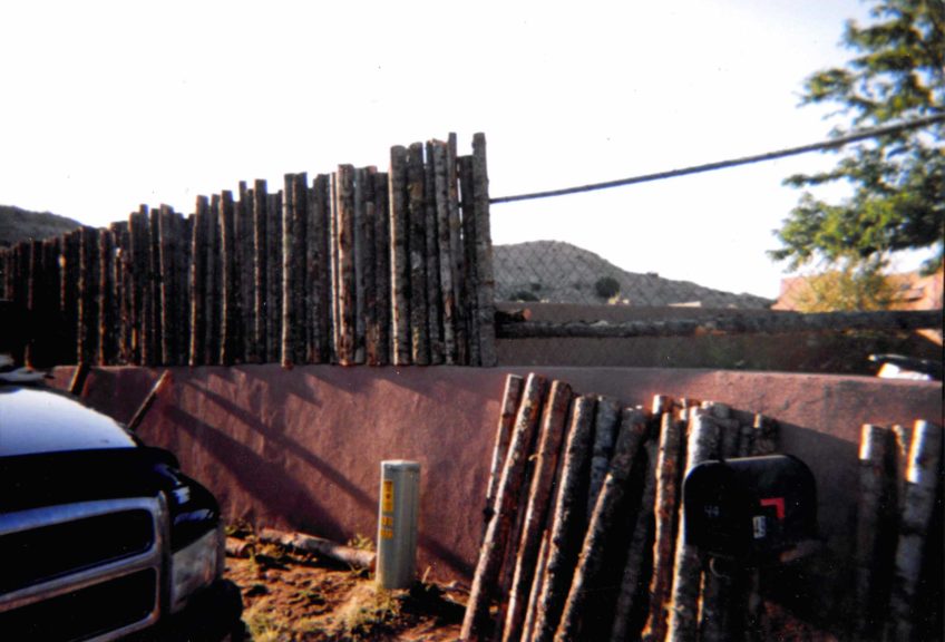 Santa Fe Coyote Fencing - Call Now - Free Estimates