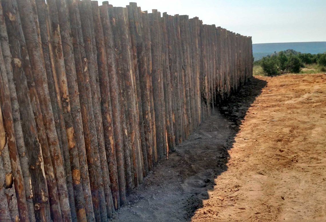 Santa Fe Coyote Fencing - Call Now - Free Estimates
